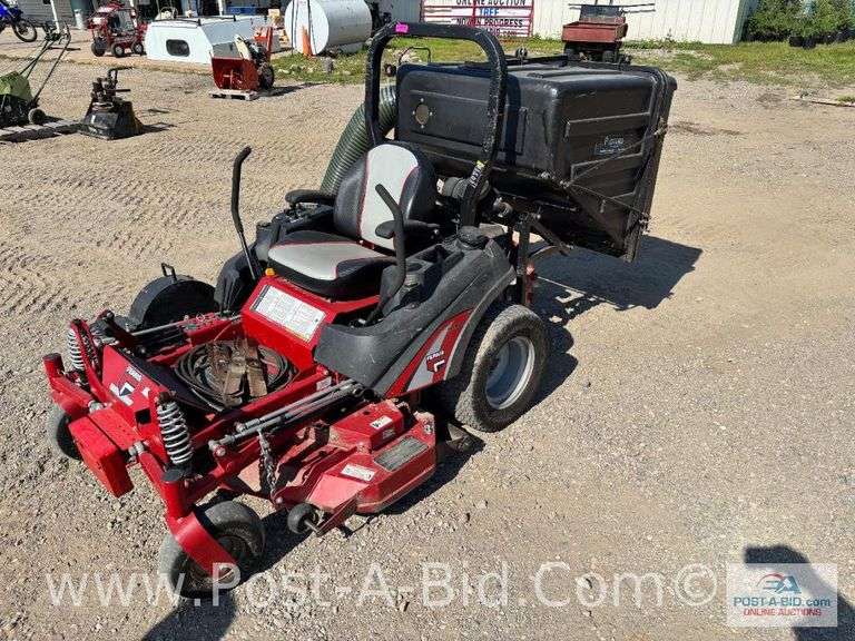 Ferris Zero Turn Lawn Mower With 52" Deck And Bagger System. 25.5 HP ...