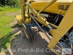 800 Ford Tractor, With Full Hydraulic Loader, Owner Stated, "Turns Over ...