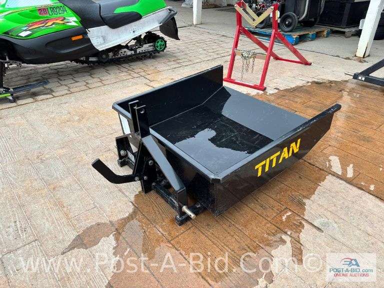 Titan 3 Point Dump Box, 3' x 3'. - Elsenpeter Auctions & Real Estate ...