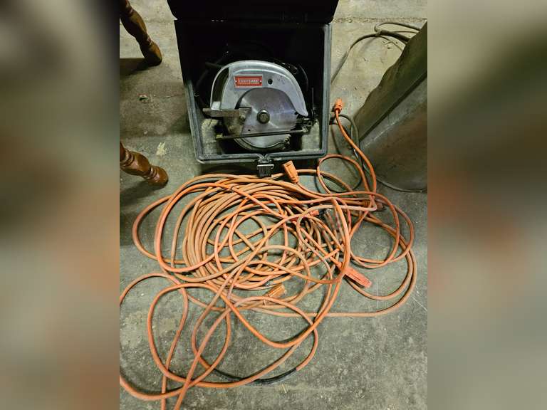Craftsman circular saw in case and extension cords - Parrott Marketing ...