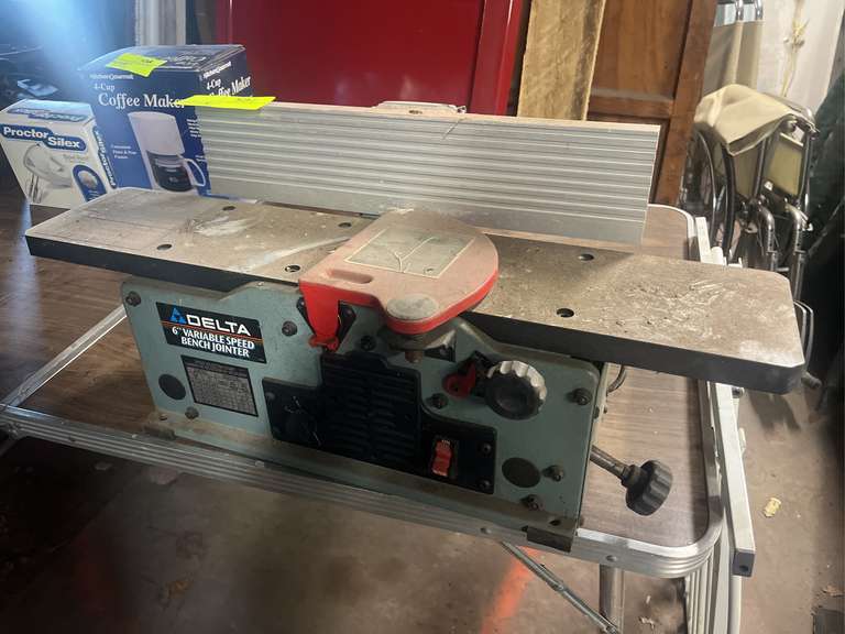 Delta 6" Variable Speed Bench Jointer - Parrott Marketing Group