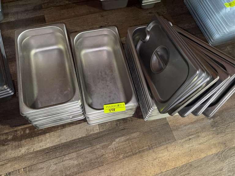 Group of metal food pans w/lids - Parrott Marketing Group