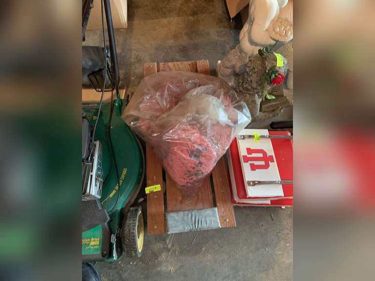 Shop creeper and back of shop cloths - Parrott Marketing Group