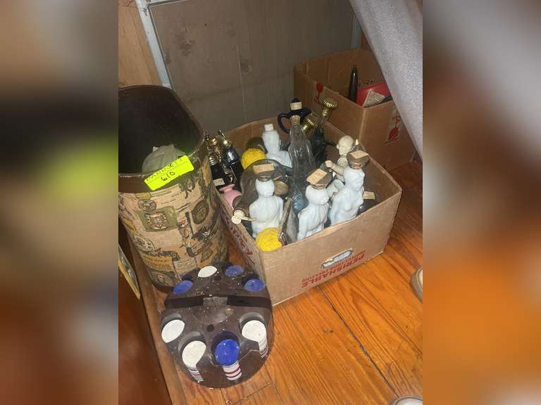 Perfume Bottles, Poker Chips, Trash Can, etc - Parrott Marketing Group