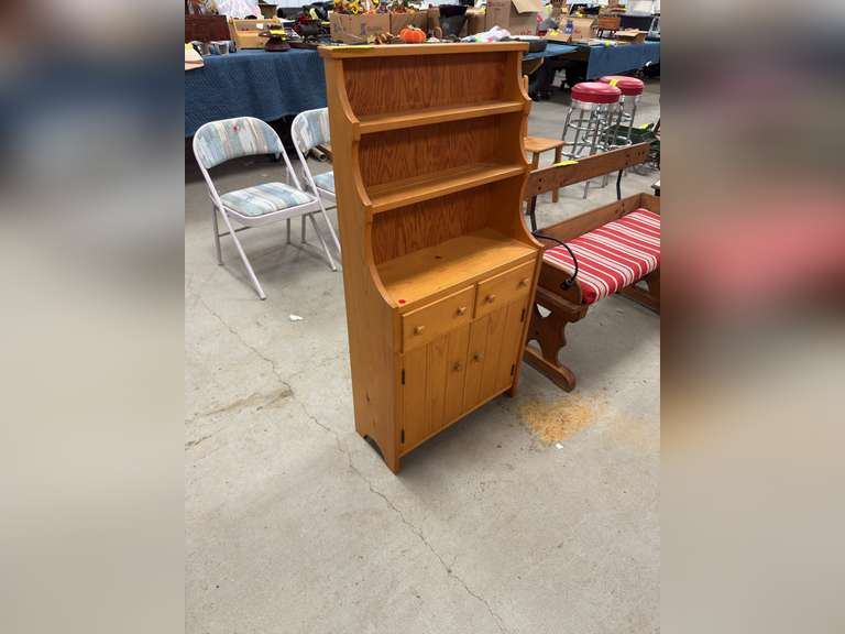 Display cabinet - Parrott Marketing Group, LLC