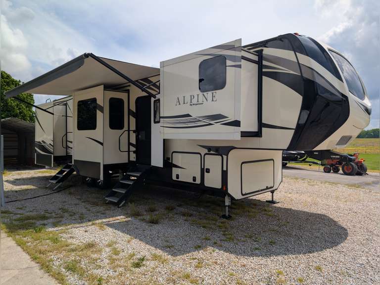 Alpine by Keystone 3801 FK pull behind camper with power awning shade ...