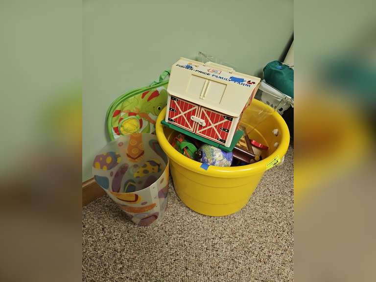 Tub of kids toys & waste basket W/ chameleon toy - Parrott Marketing ...