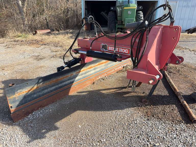 Bush Hog Brand, 160 Series, 10' Hydraulic Tint & Swivel Blade, Offset ...