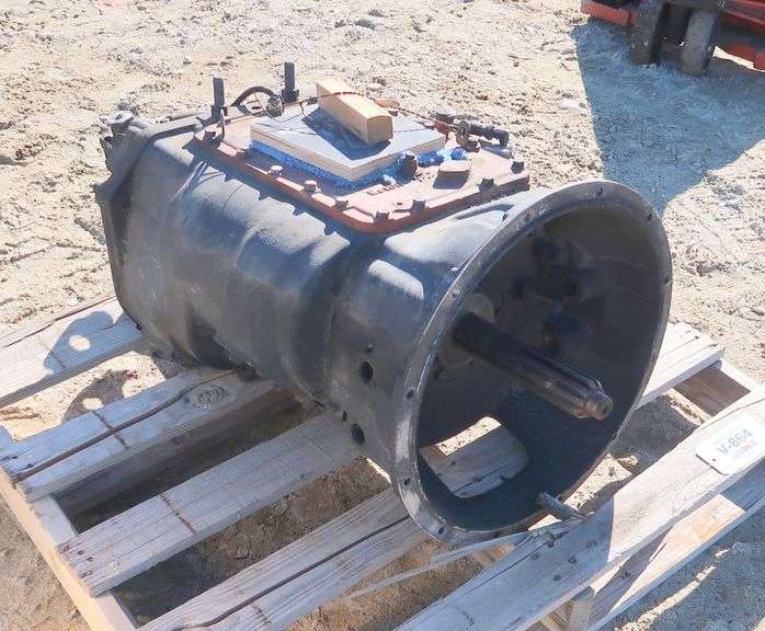 V-864 Eaton Fuller Road Ranger Transmission - Pickett Auction Service