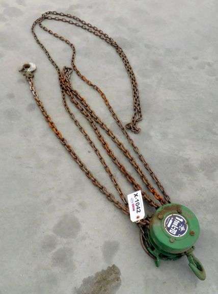 X-1042 Jet Chain Hoist - Pickett Auction Service