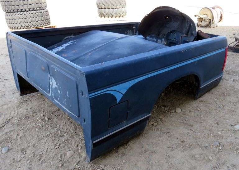 D 1637 Chevy S10 Pickup Bed Parts Pickett Auction Service