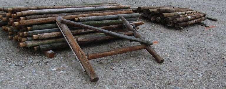 E-207 Doweled Cedar Rails & Posts - Pickett Auction Service