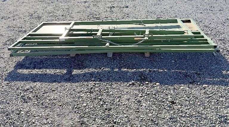 R-237 Powder River Alley Panels and Bow - Pickett Auction Service