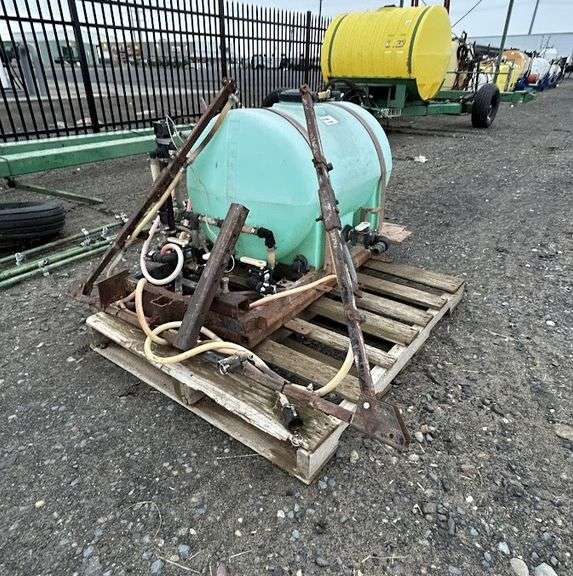 GREEN SHOP AREA R-526 Sprayer Unit - Pickett Auction Service