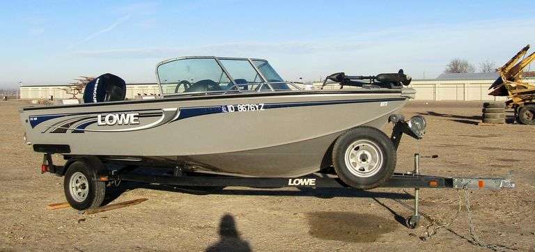 P-396 2008 Lowe FS185 19" Boat - Pickett Auction Service
