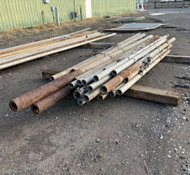 R-458 Galvanized Posts - Pickett Auction Service