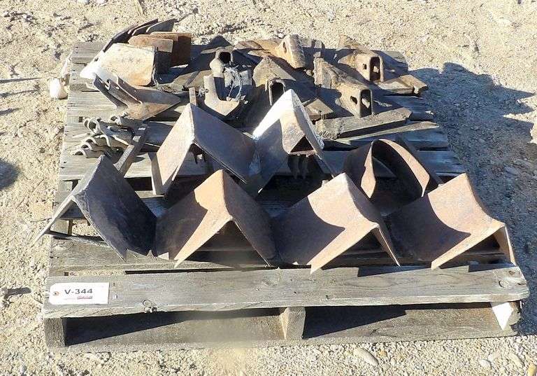 V-344 Implement Parts - Pickett Auction Service