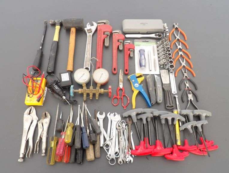V-529 Wrenches + Hammers + Shop Tools - Pickett Auction Service