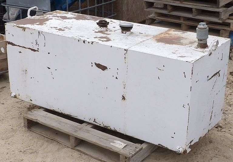 V-1501 Fuel Tank - Pickett Auction Service