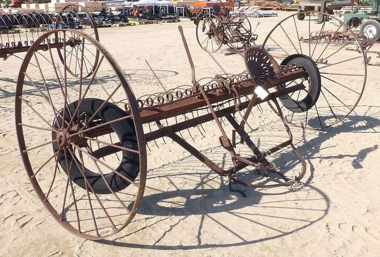 V-1128 Primitive Dump Rake - Pickett Auction Service