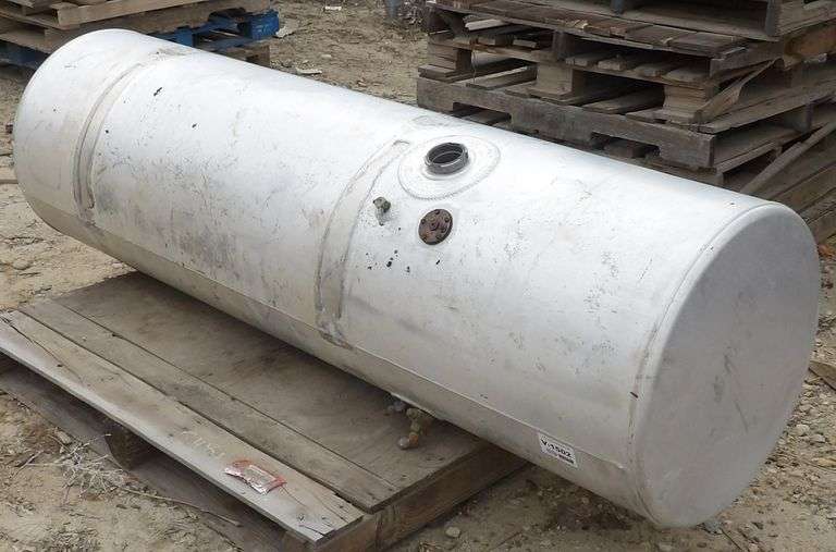 V-1502 Fuel Tank - Pickett Auction Service