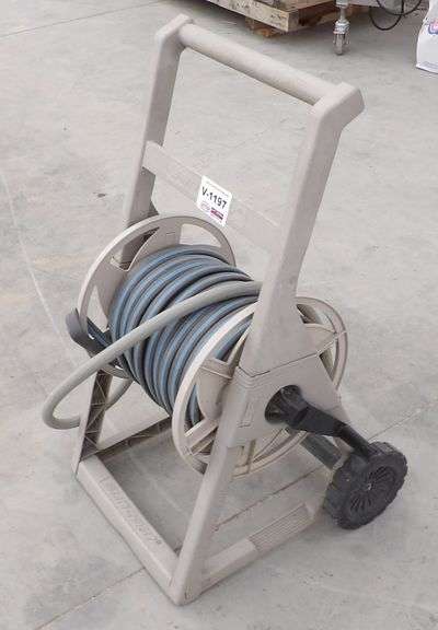 V-1197 Suncast Garden Hose - Pickett Auction Service