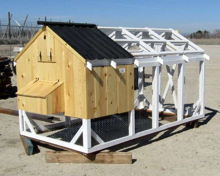 G-154 Chicken Coop - Pickett Auction Service