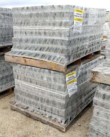 G-695 Driveway Pavers (2 Pallets) - Pickett Auction Service