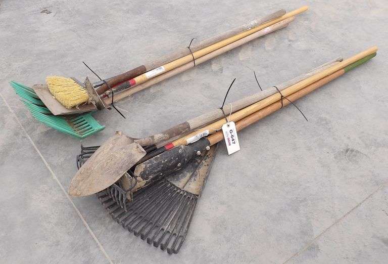 G-647 Large Hand Tools - Pickett Auction Service
