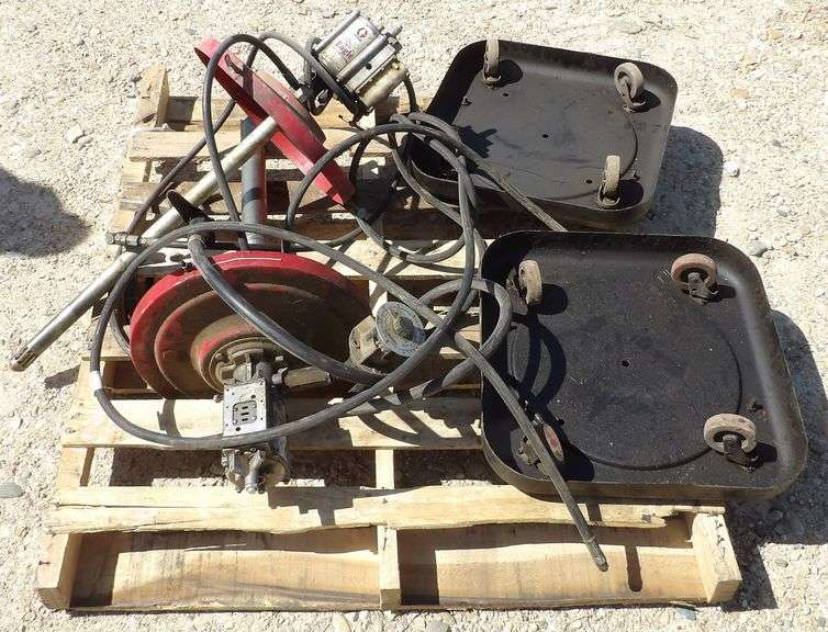 G-803 Barrel Pumps - Pickett Auction Service