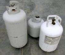 G-1271 Propane Tanks - Pickett Auction Service