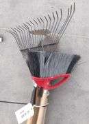 G-648 Large Hand Tools - Pickett Auction Service