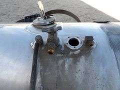 G-1361 Semi Fuel Tank - Pickett Auction Service