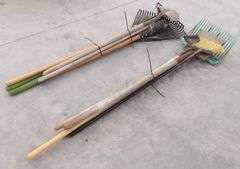 G-647 Large Hand Tools - Pickett Auction Service