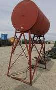 G-882 Fuel Tank On Stand - Pickett Auction Service