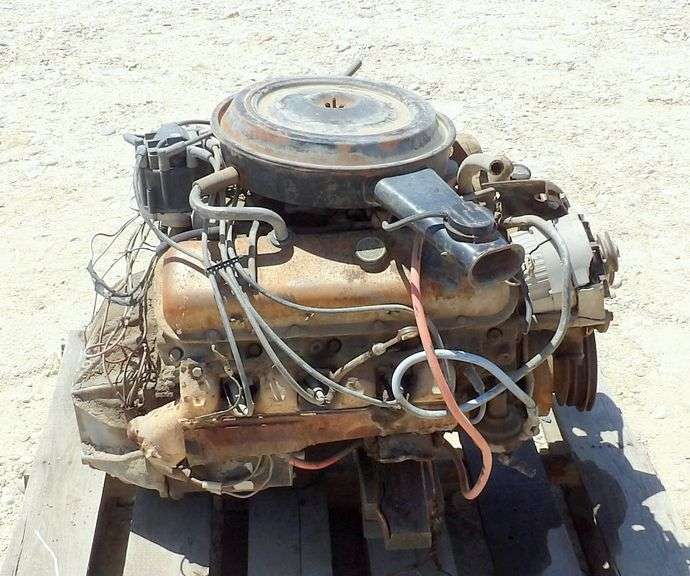R-839 Chevy 454 Engine - Pickett Auction Service