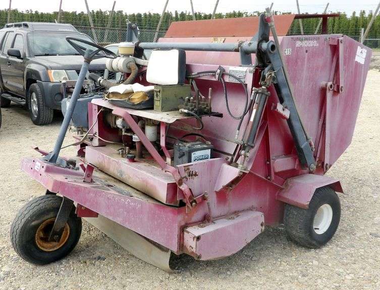 U-1326 Toro 5400HL Turf Sweeper - Pickett Auction Service