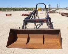 U-716 Farmhand F11 loader Attachment - Pickett Auction Service