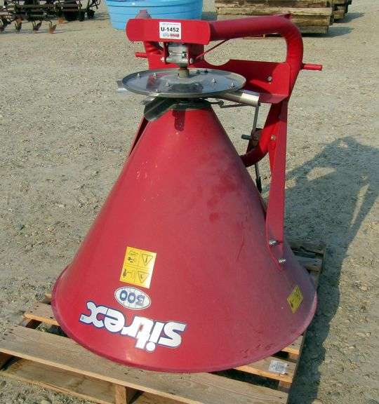 U-1452 Stirex Broadcast Spreader - Pickett Auction Service
