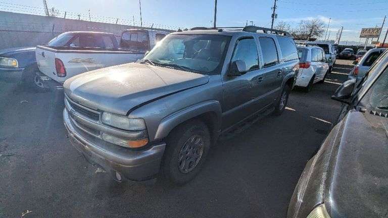 2003 CHEVROLET SUBURBAN - Peak Auto Auctions