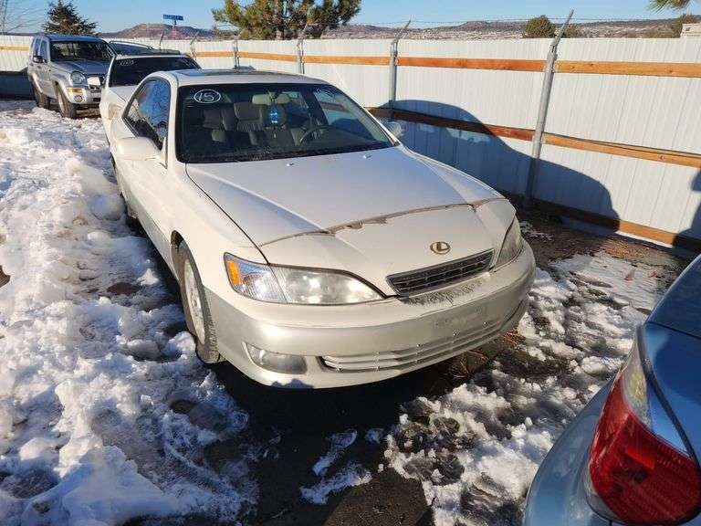 Title- 2000 LEXUS ES - Peak Auto Auctions