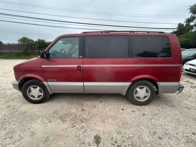 1998 GMC SAFARI - Peak Auto Auctions