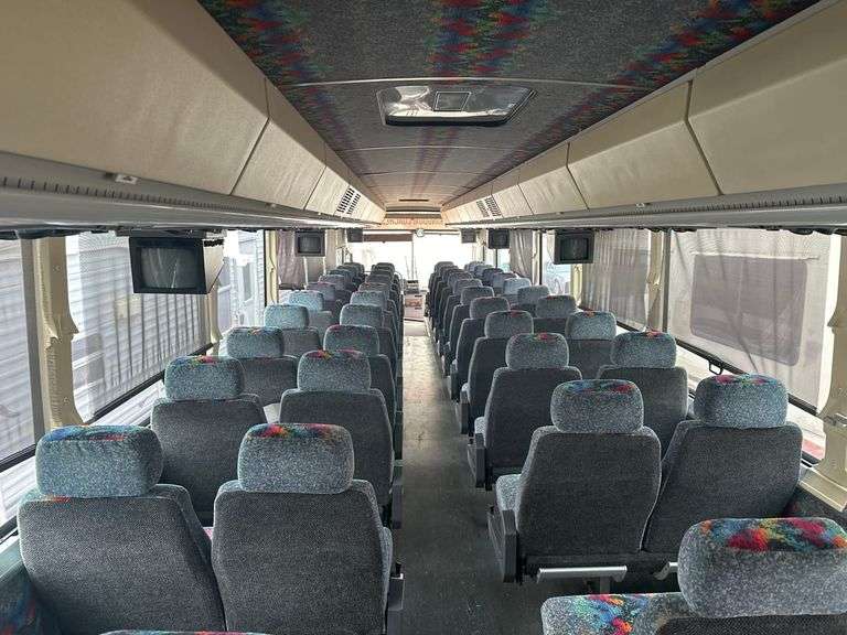 1996 MOTOR COACH INDUSTRIES 102DL3 INTERCITY/D4500 - Peak Auto Auctions