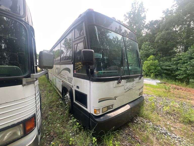 1996 MOTOR COACH INDUSTRIES 102D3 INTERCITY/D4000 - Peak Auto Auctions