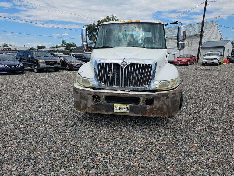 2004 INTERNATIONAL MA025/TITLE - Peak Auto Auctions