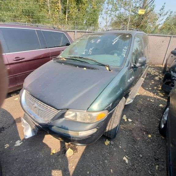 1998 CHRYSLER TOWN AND COUNTRY - Peak Auto Auctions