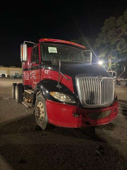 2012 INTERNATIONAL LF677 - Peak Auto Auctions