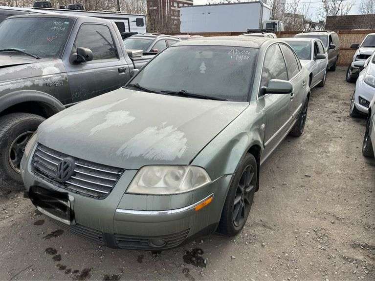 2002 VOLKSWAGEN PASSAT - Peak Auto Auctions