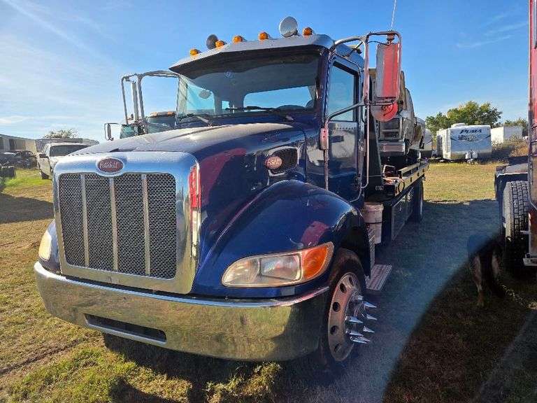 2017 PETERBILT 337 - Peak Auto Auctions