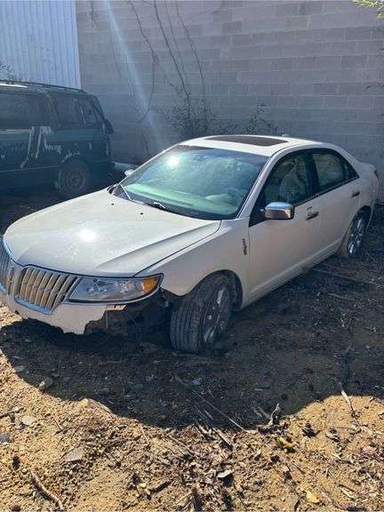 2010 LINCOLN MKZ - Peak Auto Auctions